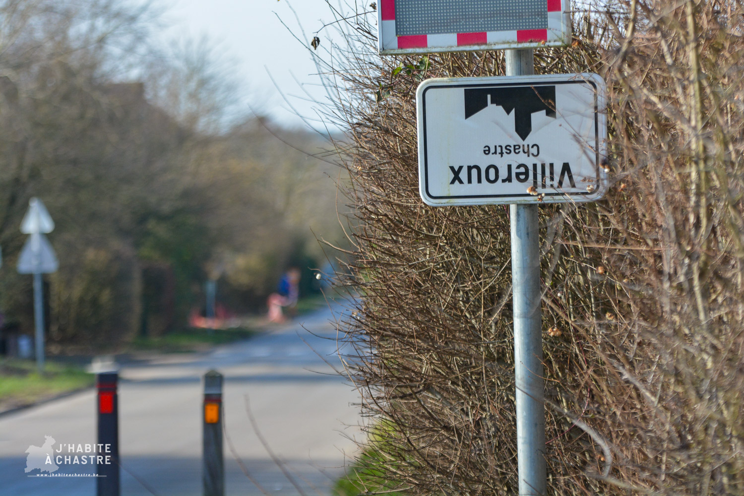 Les panneaux de Chastre "marchent sur la tête" - J'habite à Chastre